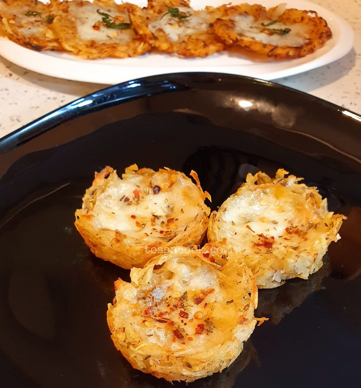 Delicious Homemade Cheesy Hash Brown Bites – TossandCook™